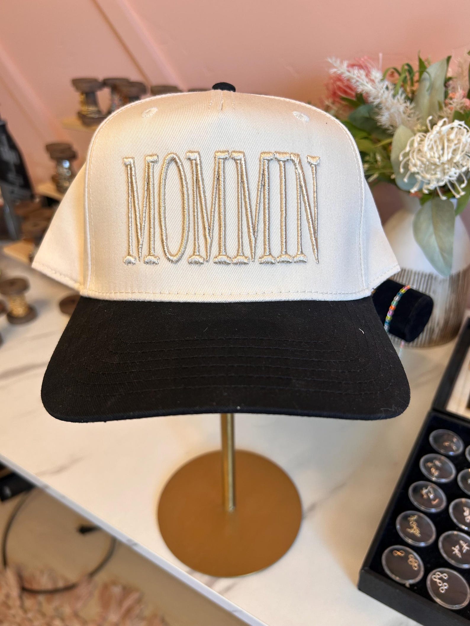 Mommin, Embroidered Hat, Snapback, Two Tone, Monochromatic, Girl Hat - Etsy