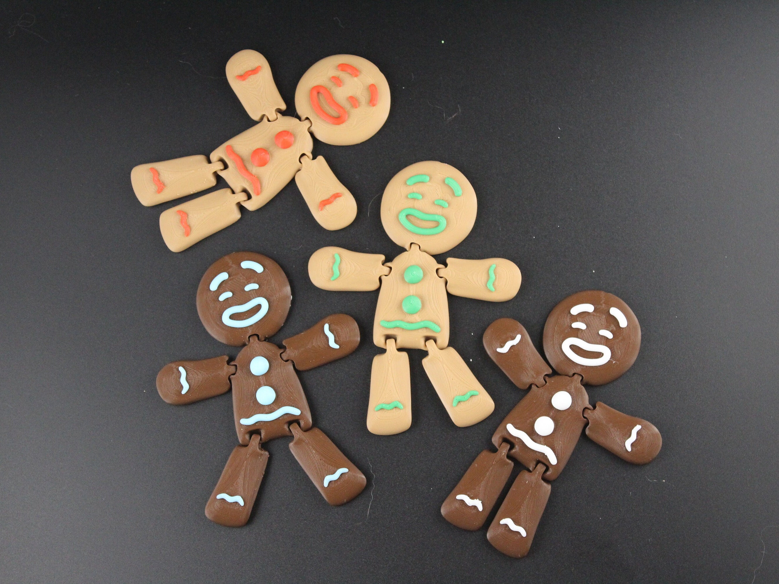 3D Printed Articulated Gingerbread Man Ornament, Flexi Factory ...