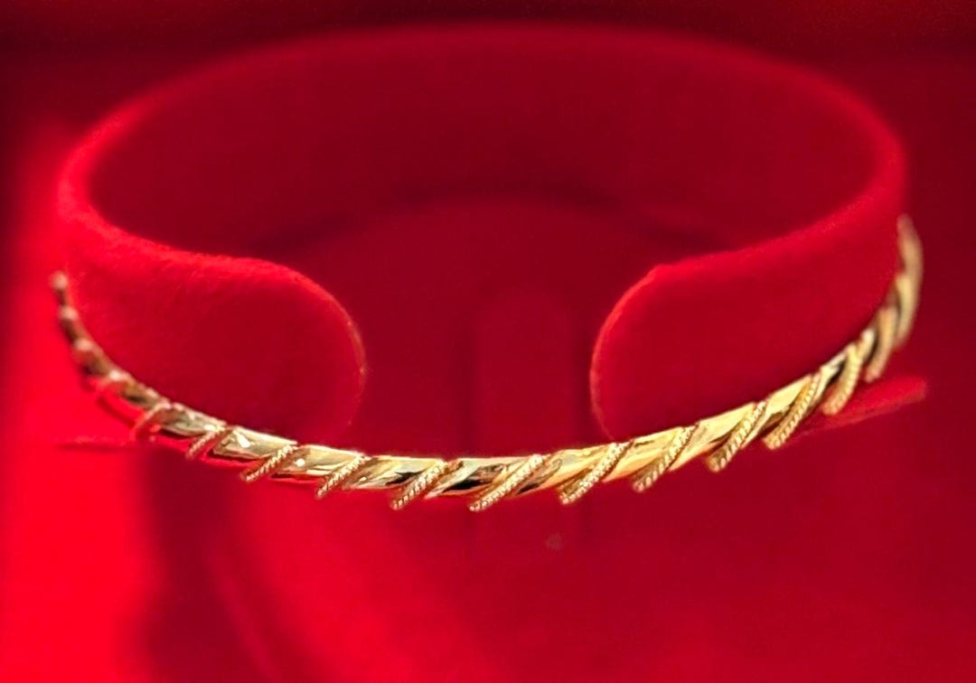 Moroccan 18kt Solid Gold Bangles – Handmade Vintage Design, 8" (6.3cm ...