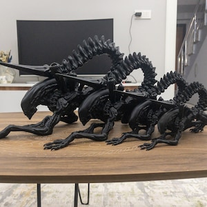 Xenomorph Figurine - Alien Movie Inspired Collectible Sculpture, Highly ...