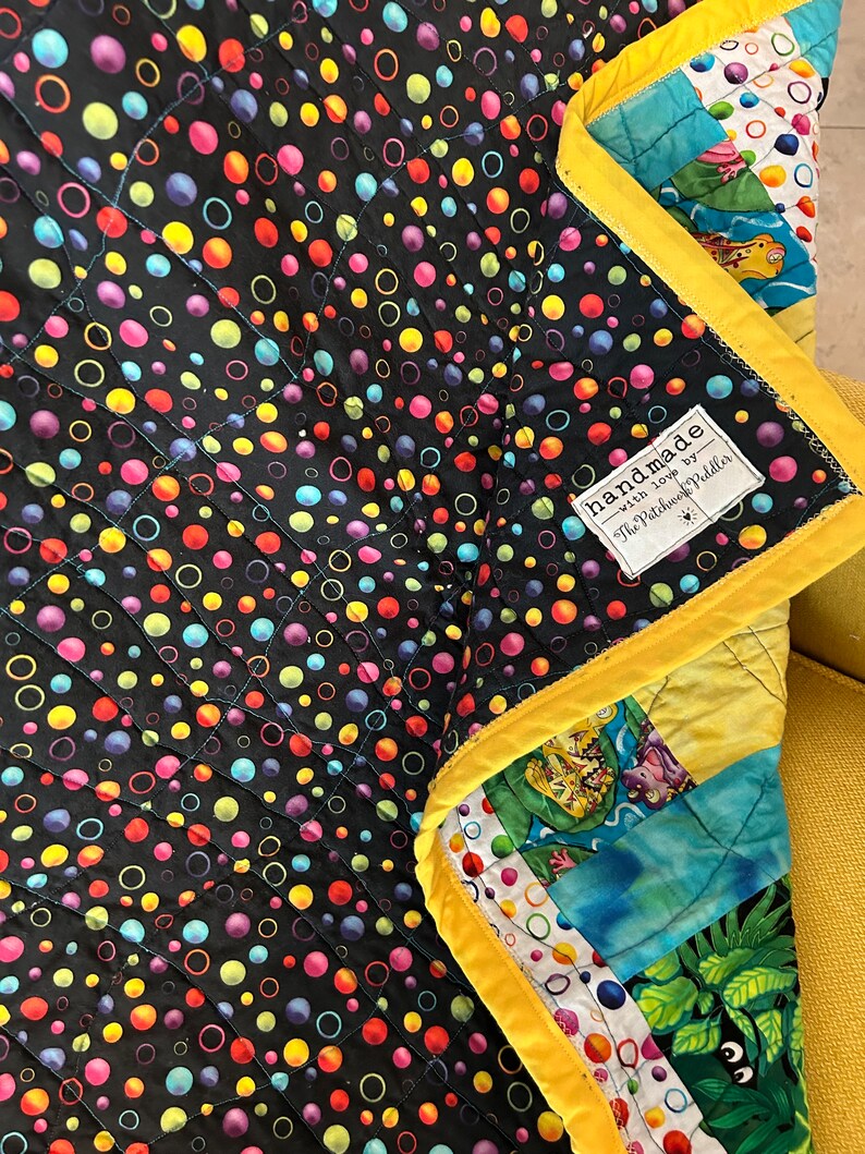 Colorful Frog Lap Quilt - Etsy