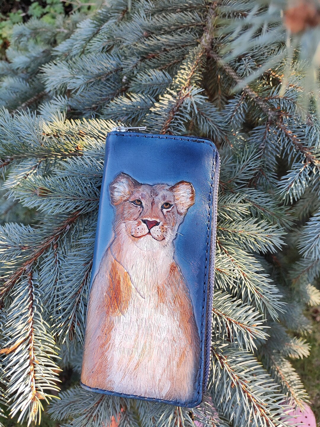 Handmade Leather Lion Wallet: 3D Carved Zip-around Clutch - Etsy