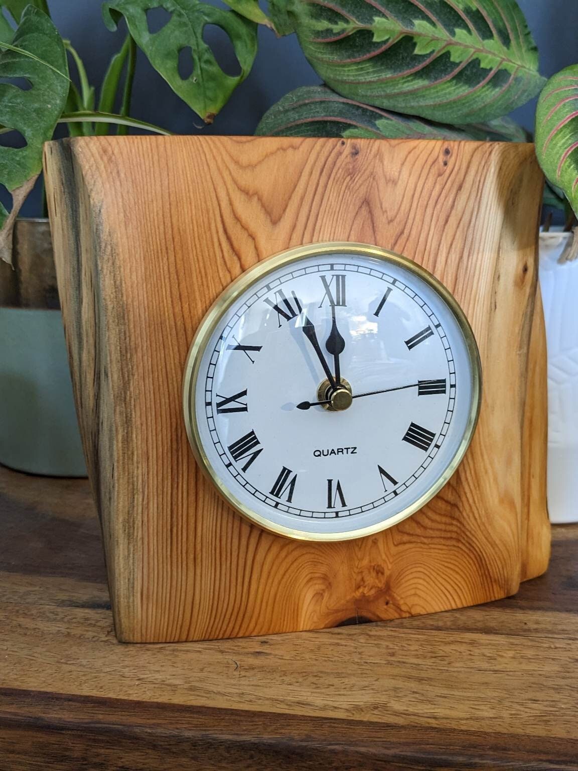 Live Edge Yew Clock - Etsy