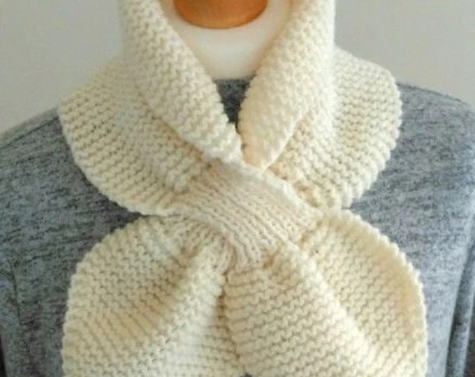 Very Easy Keyhole Marple Neckwarmer in Garter Stitch Beginner Project ...