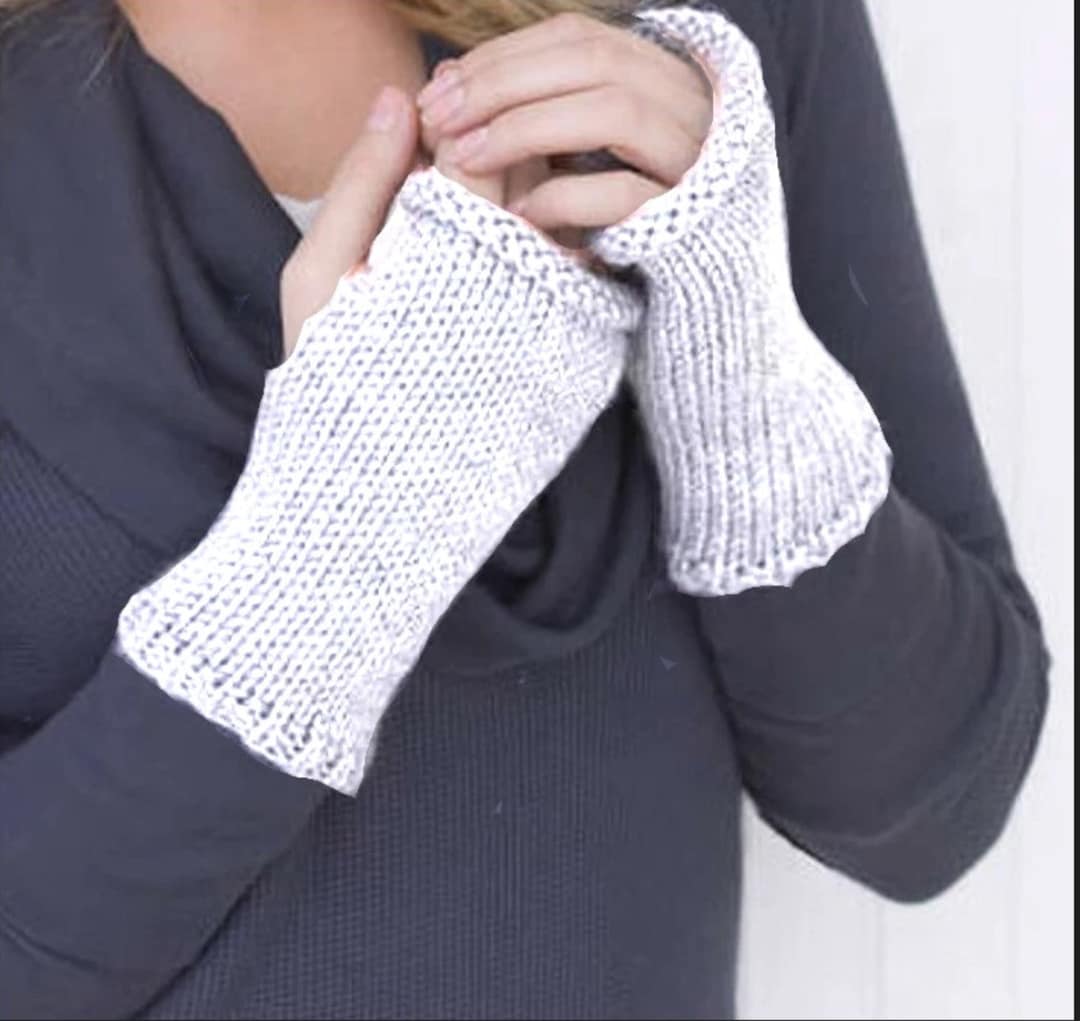 KNITTING PATTERN -very Easy Beginners Fingerless Gloves- Wrist Warmers ...