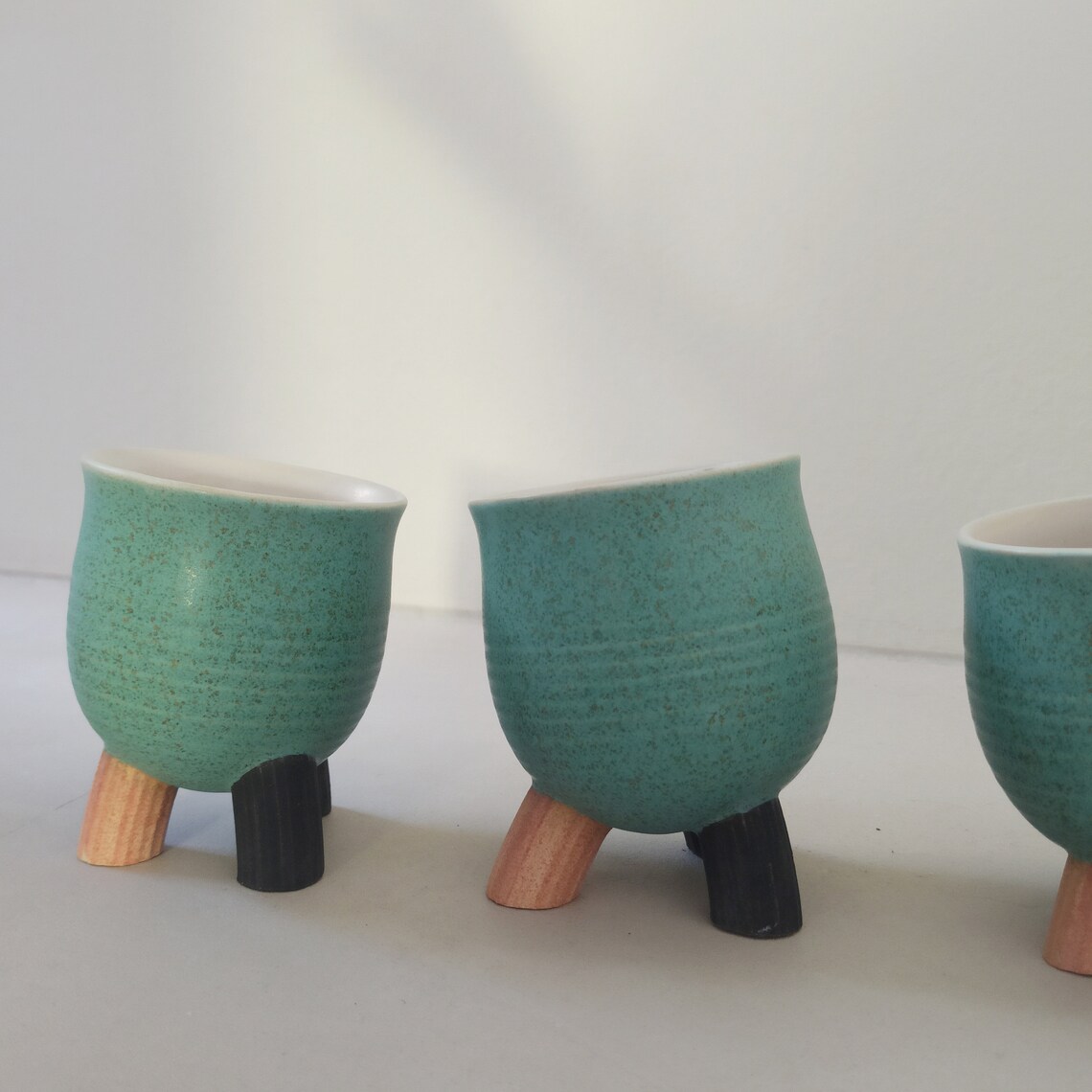 Vintage Memphis Style Tri-leg Cups Set of 4 Contemporary Artistic Cups ...