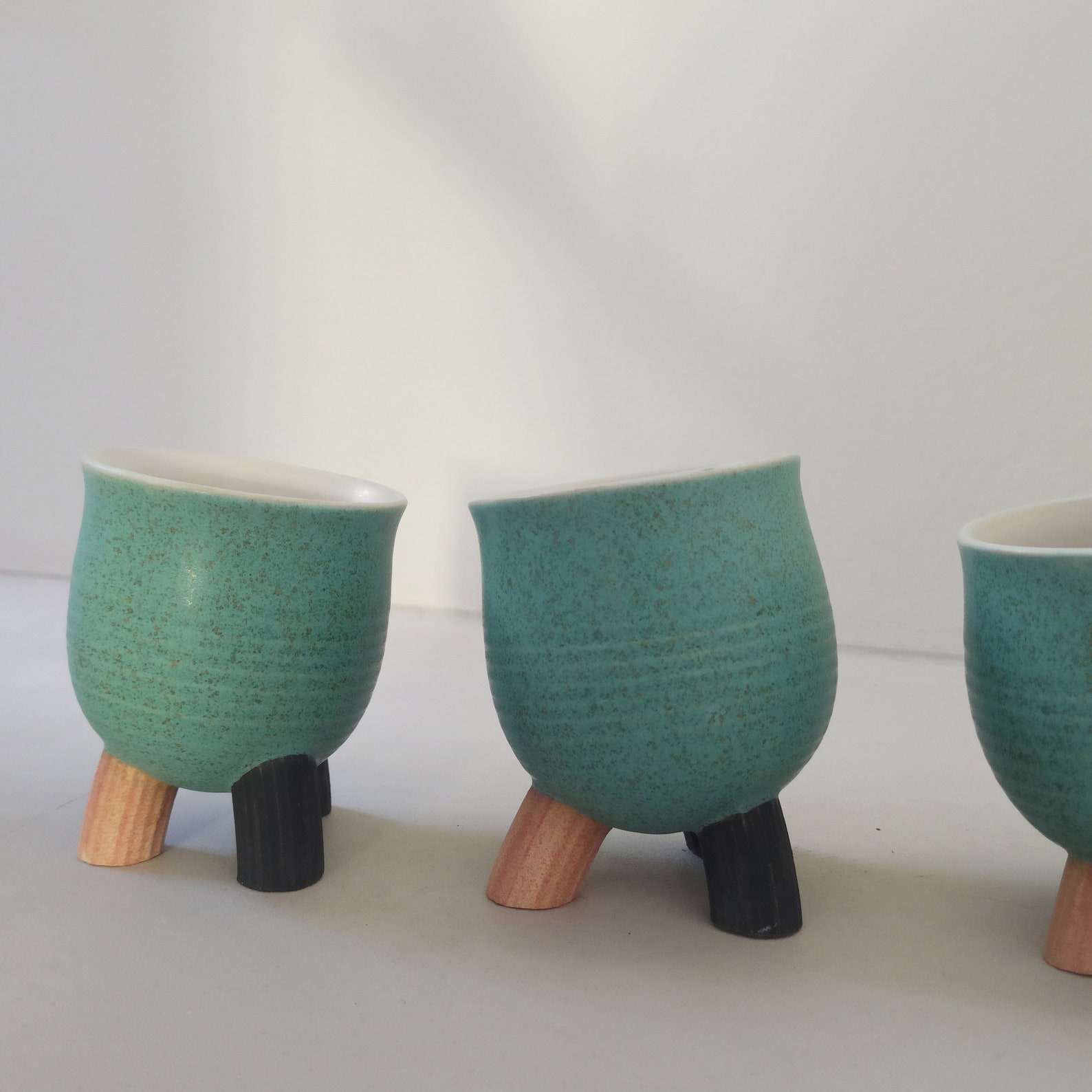 Vintage Memphis Style Tri-leg Cups Set of 4 Contemporary Artistic Cups ...
