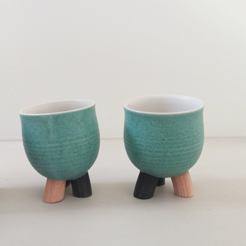 Vintage Memphis Style Tri-leg Cups Set of 4 Contemporary Artistic Cups ...