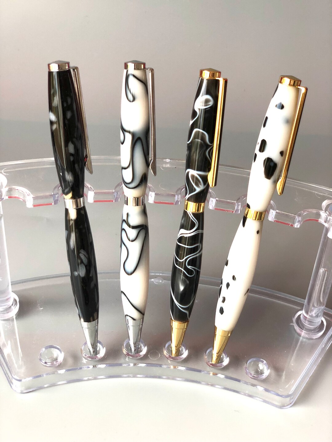 Handmade Acrylic Ballpoint Pen / Elegant Black and White Ballpoint Pen ...