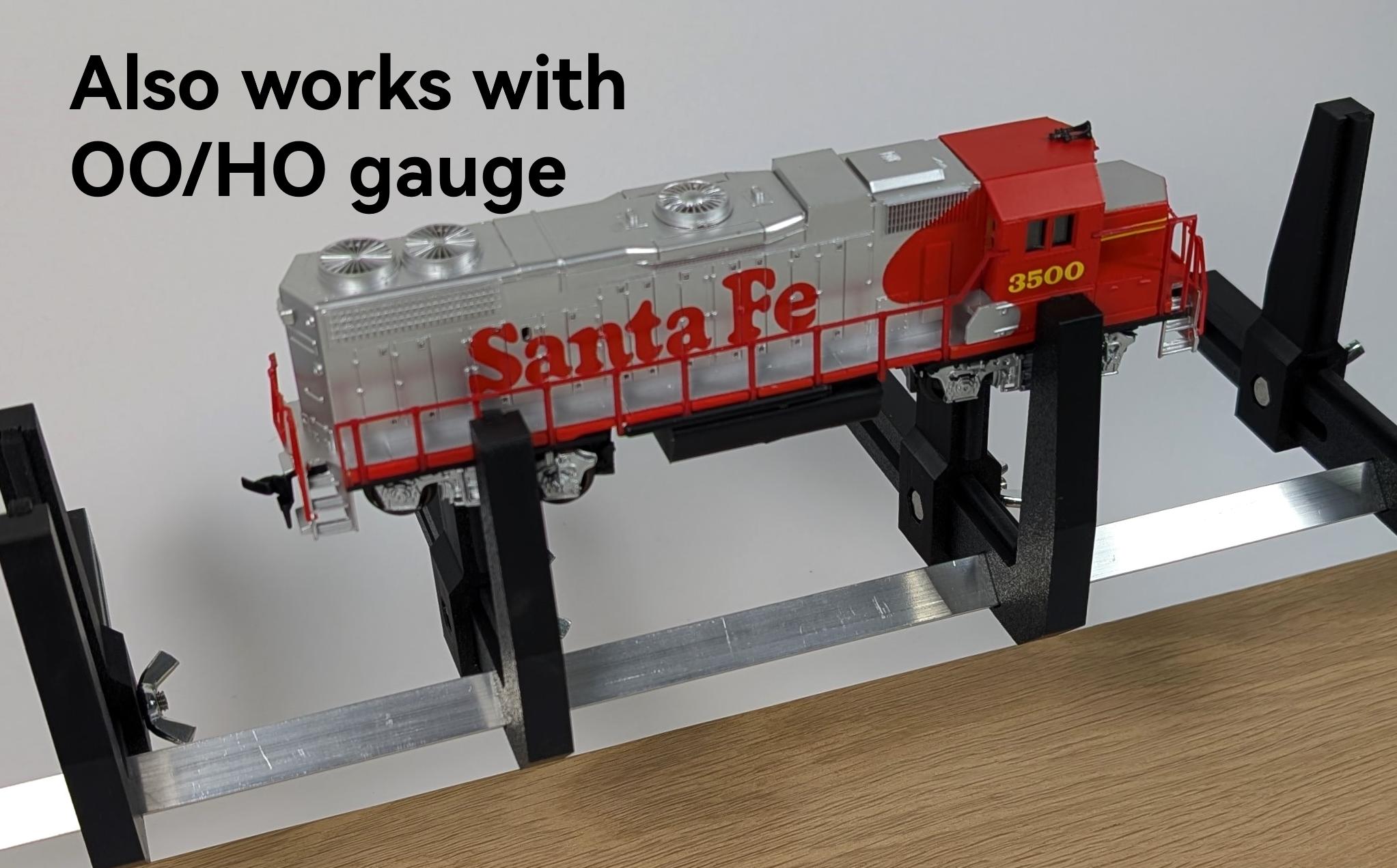 O Gauge Model Train Servicing and Repair Stand, Cradle for Locomotives ...