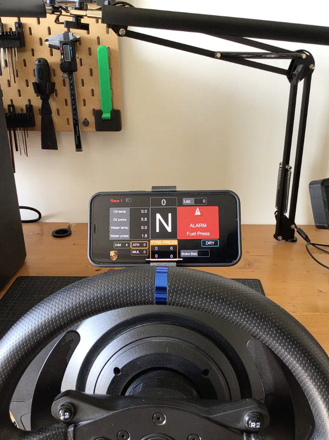 Thrustmaster T300 (RS) Phone Holder Mount, Dashboard Thrustmaster ...