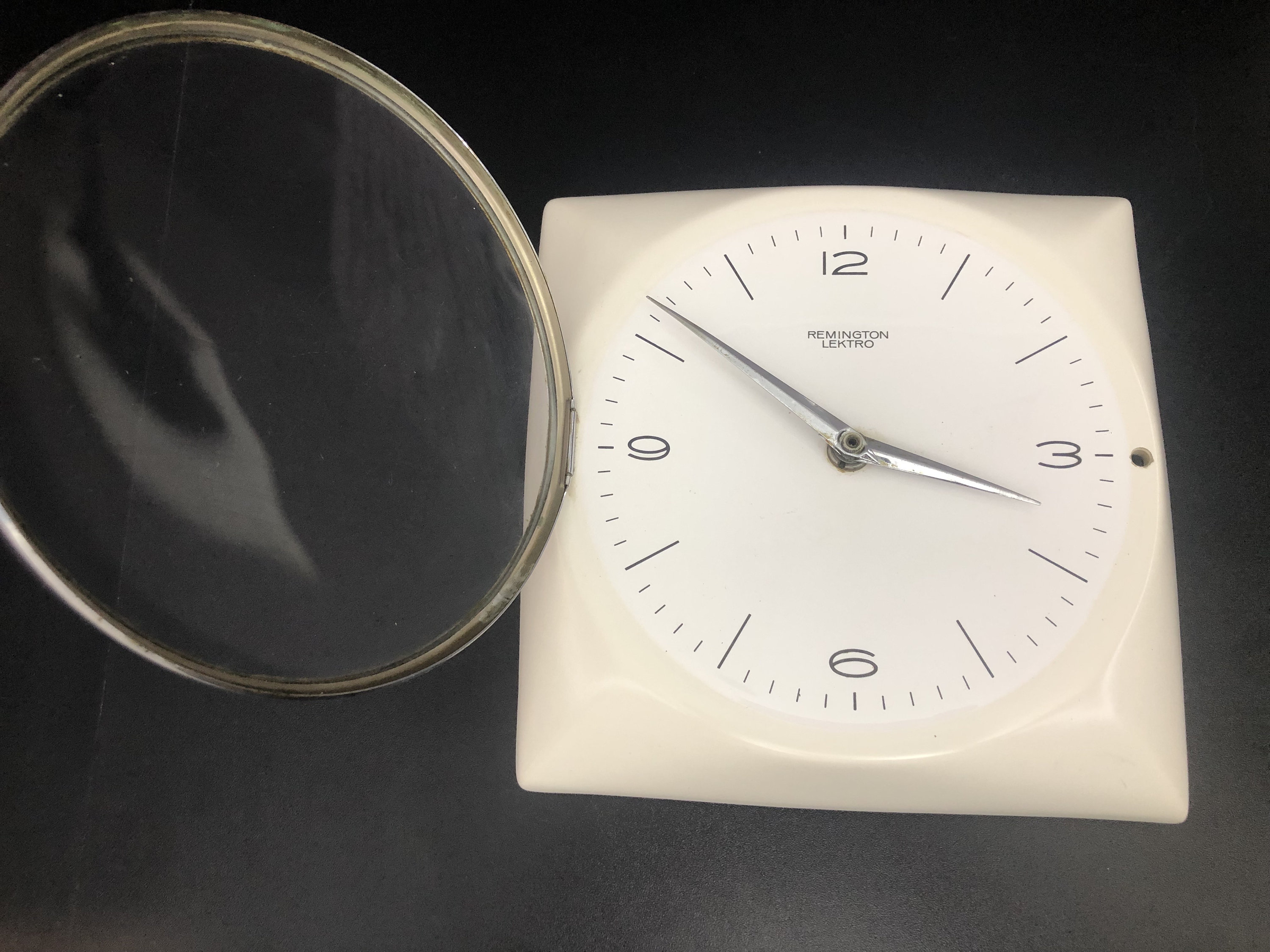 Vintage Matt White Ceramic Remmington LEKTRO Kitchen Clock 1960. - Etsy
