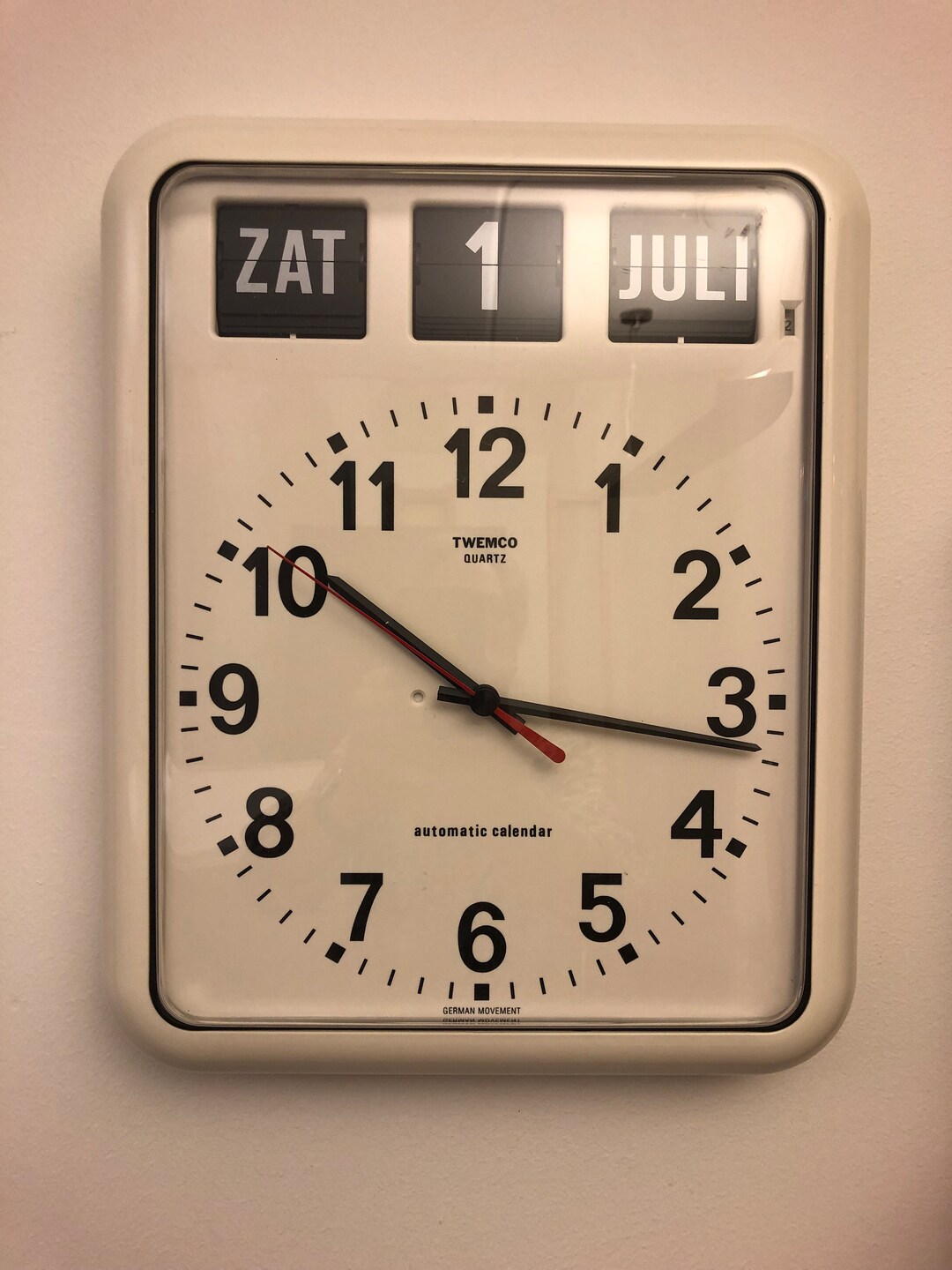 TWEMCO Calendar Clock With Day and Date Indication - Etsy