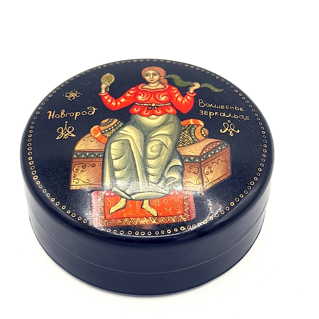 RARE Trinket Box From 1980's in Cheery Bright Lacquerware.a Stunning ...