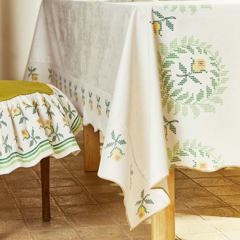 Floral Pattern Farmhouse Style Tablecloth Waterproof Table Cover for ...