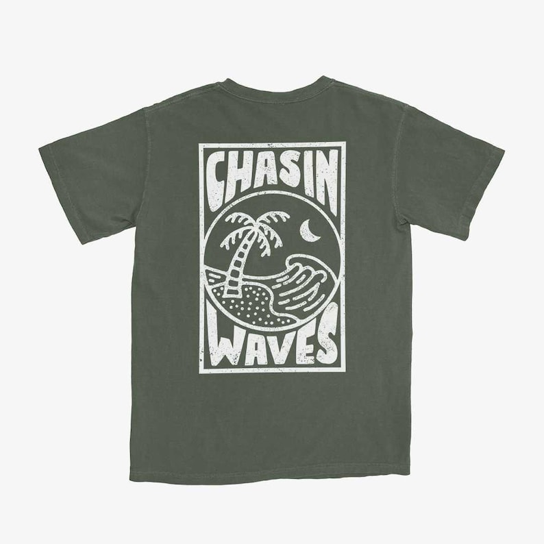 Chasin Waves Surf T-shirt – Vintage Surfing Graphic Tee, Retro Beach Shirt, Unisex Summer ...