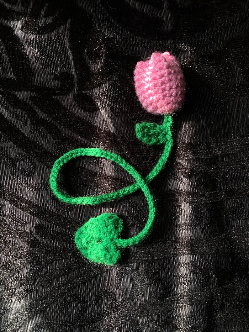 Crochet Tulip Bookmark - Etsy
