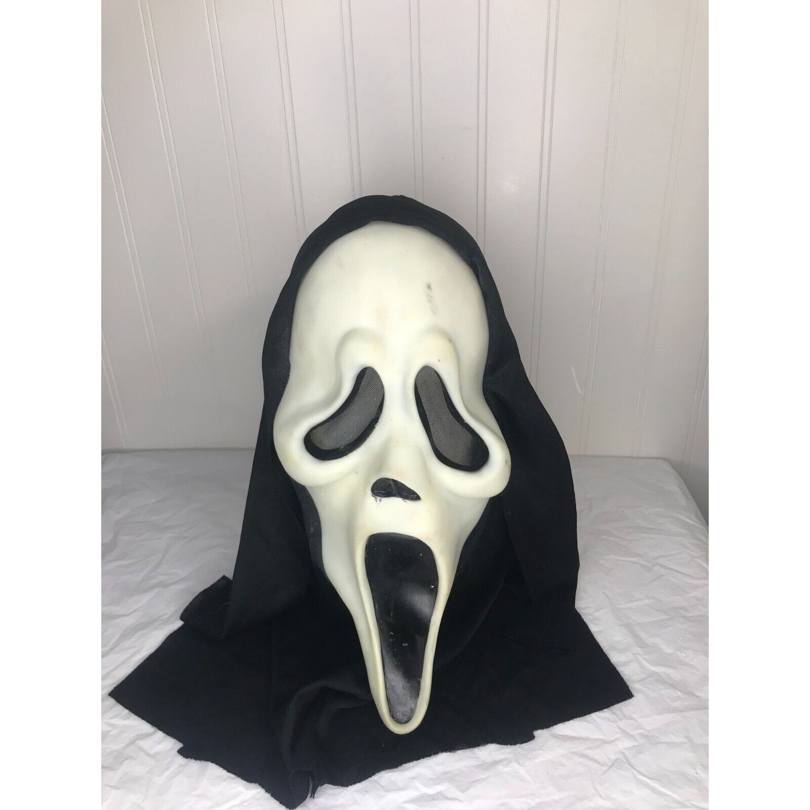 Ghostface Scream Mask Vintage Fun World Div Easter Unlimited Glows in ...