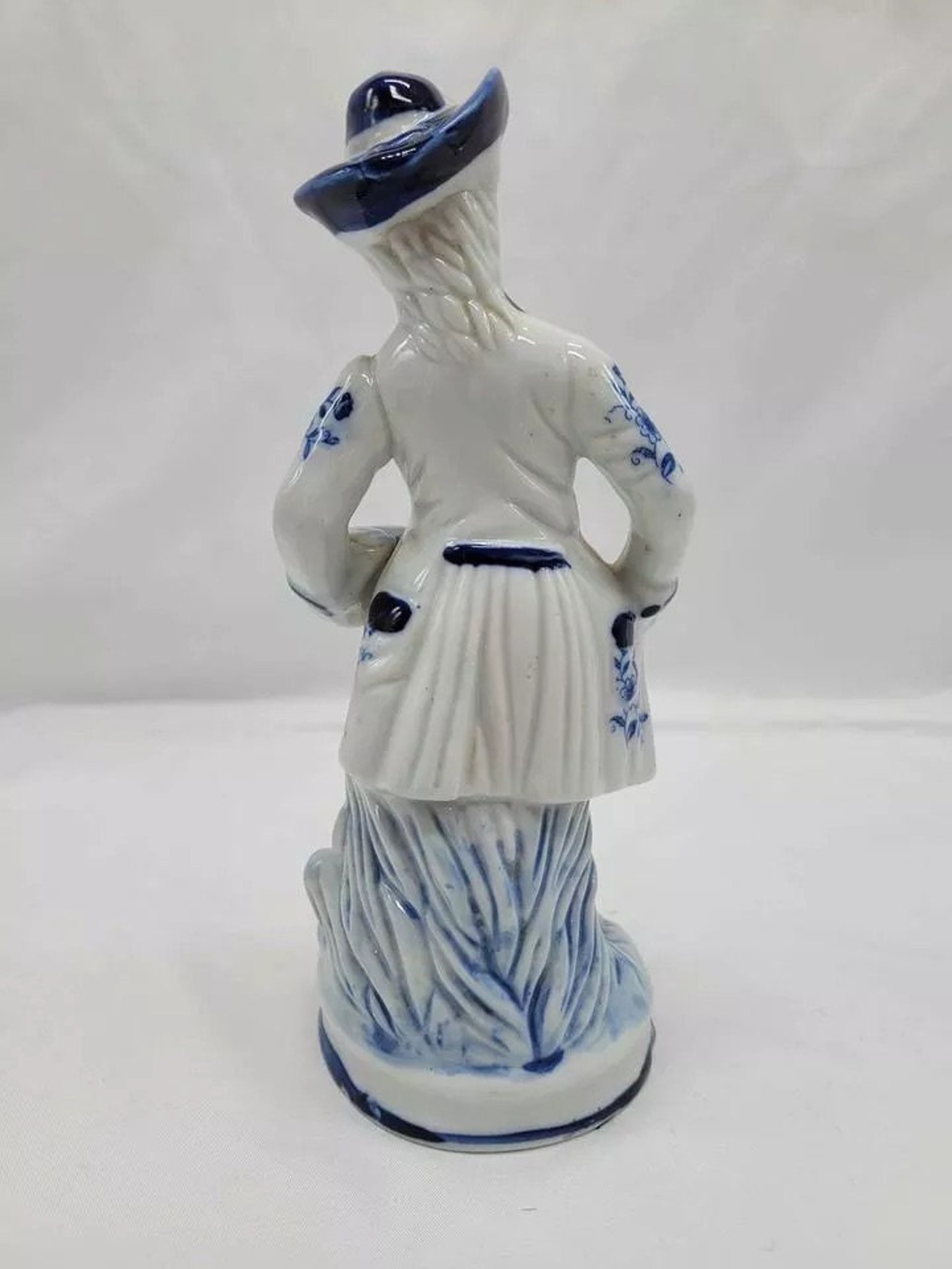 Hand Painted Colonial Dandy Blue & White Porcelain Gilded 8" Tall ...