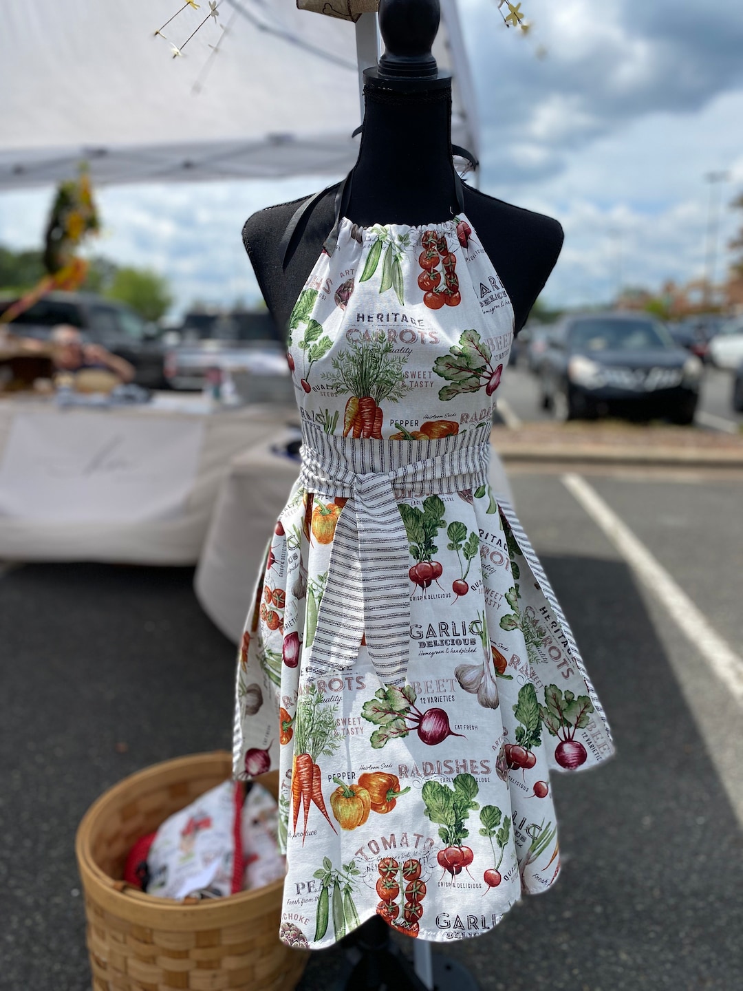 Gorgeous Full Apron With Scalloped Skirt - Etsy
