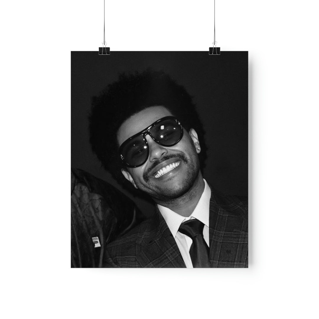 The Weeknd Smiling Poster - Etsy