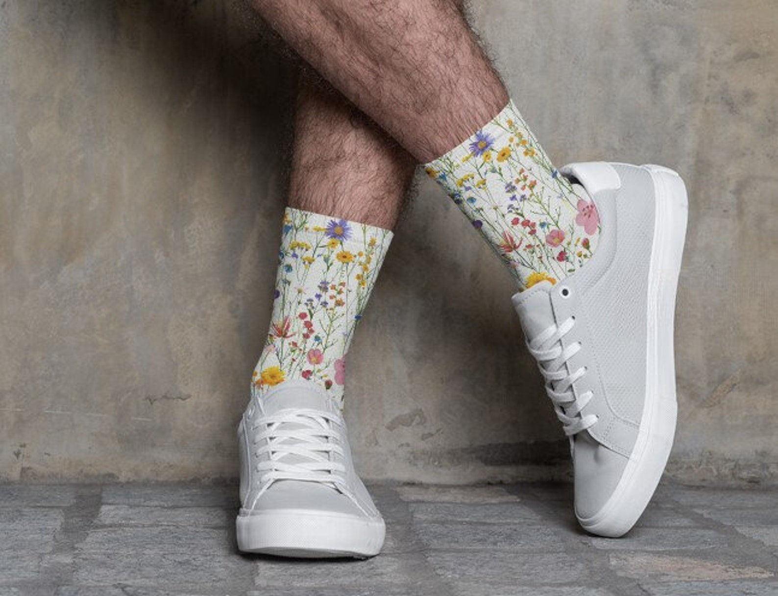 Wildflower Themed Colorful Floral Wedding Socks for Groom Groomsmen ...