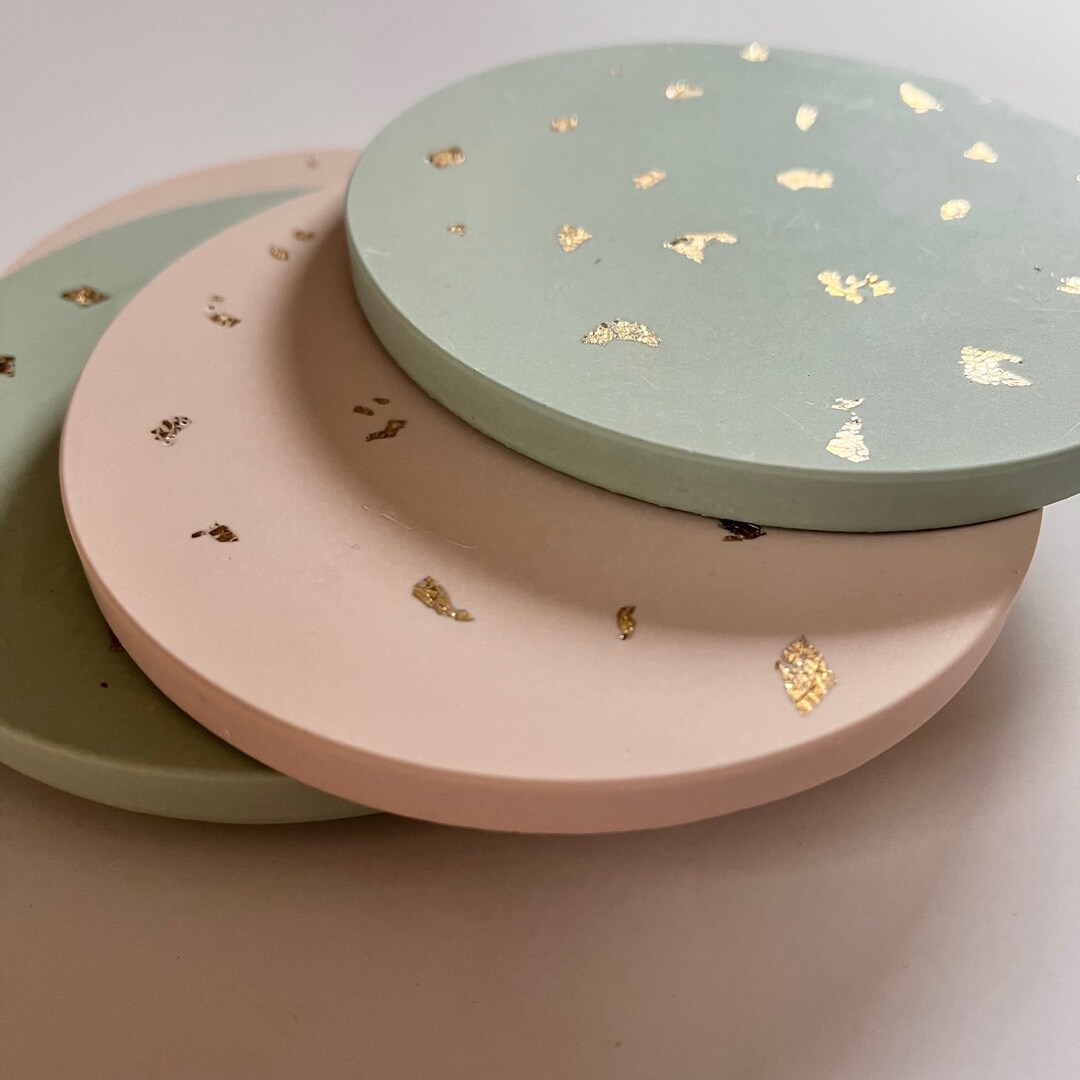 Jesmonite Gold Leaf Round Coasters Round Coasters Gold - Etsy