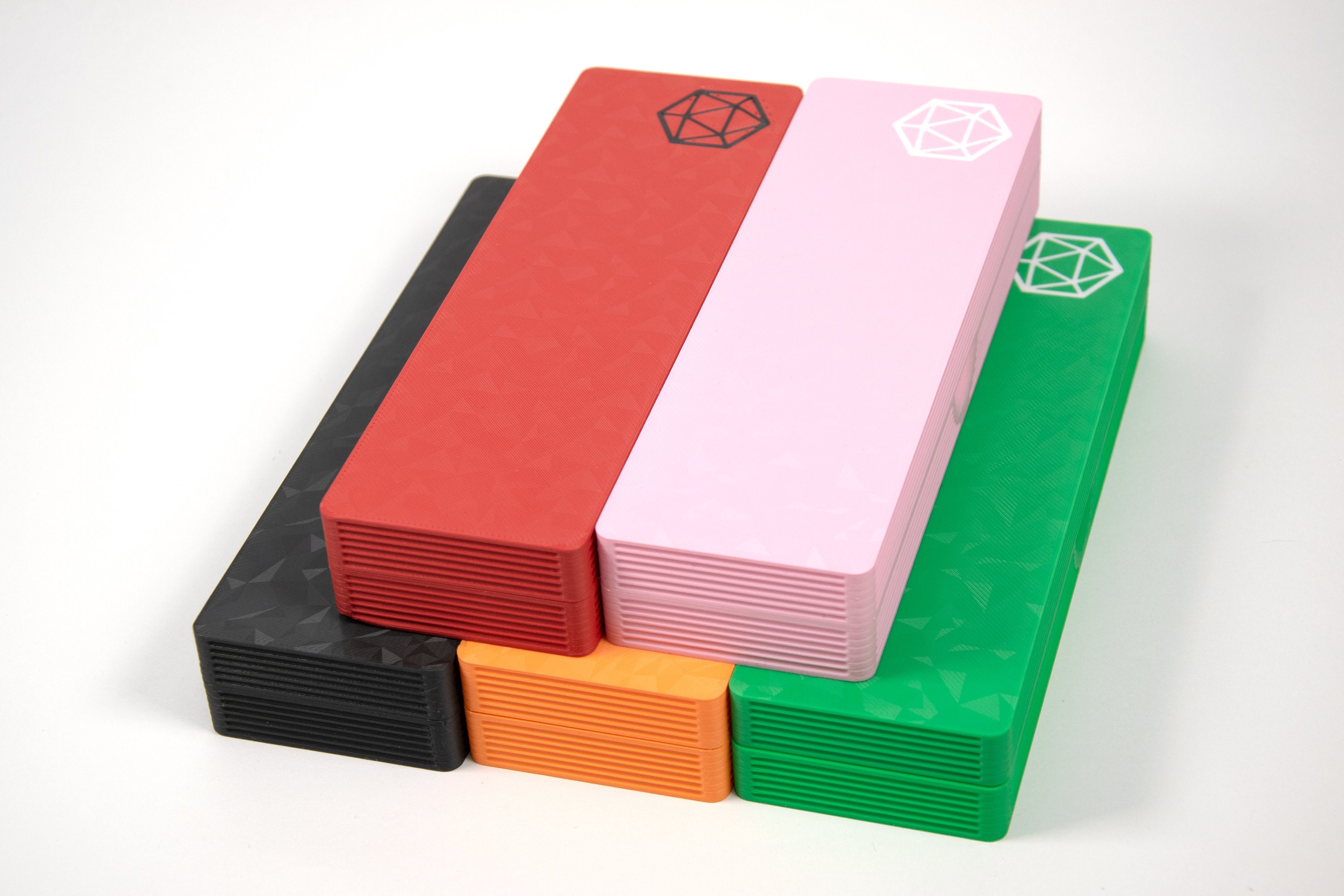 Dungeon and Dragons Dice Box With Pencil and Dice Set Travel Kit 13 D&D ...