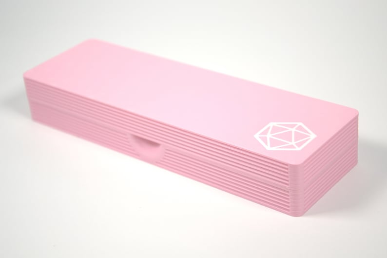 Dungeon and Dragons Dice Box With Pencil and Dice Set Travel Kit 13 D&D ...