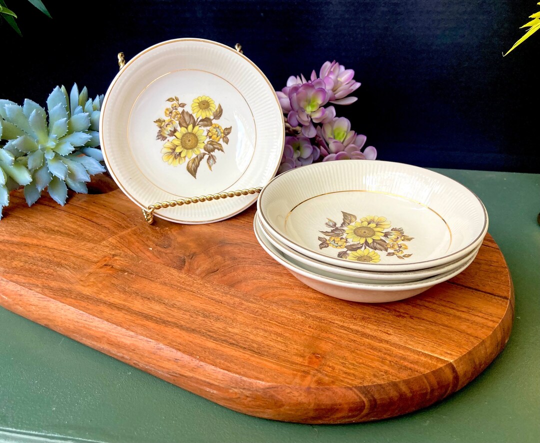 Vintage Set of 4 Royal Warwick Sunflower Pattern Porcelain Fruit Bowls ...
