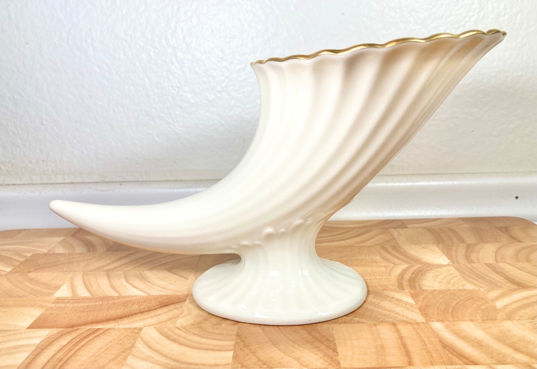 Vintage Lenox Cream Porcelain Swirled Cornucopia Vase Large - Etsy