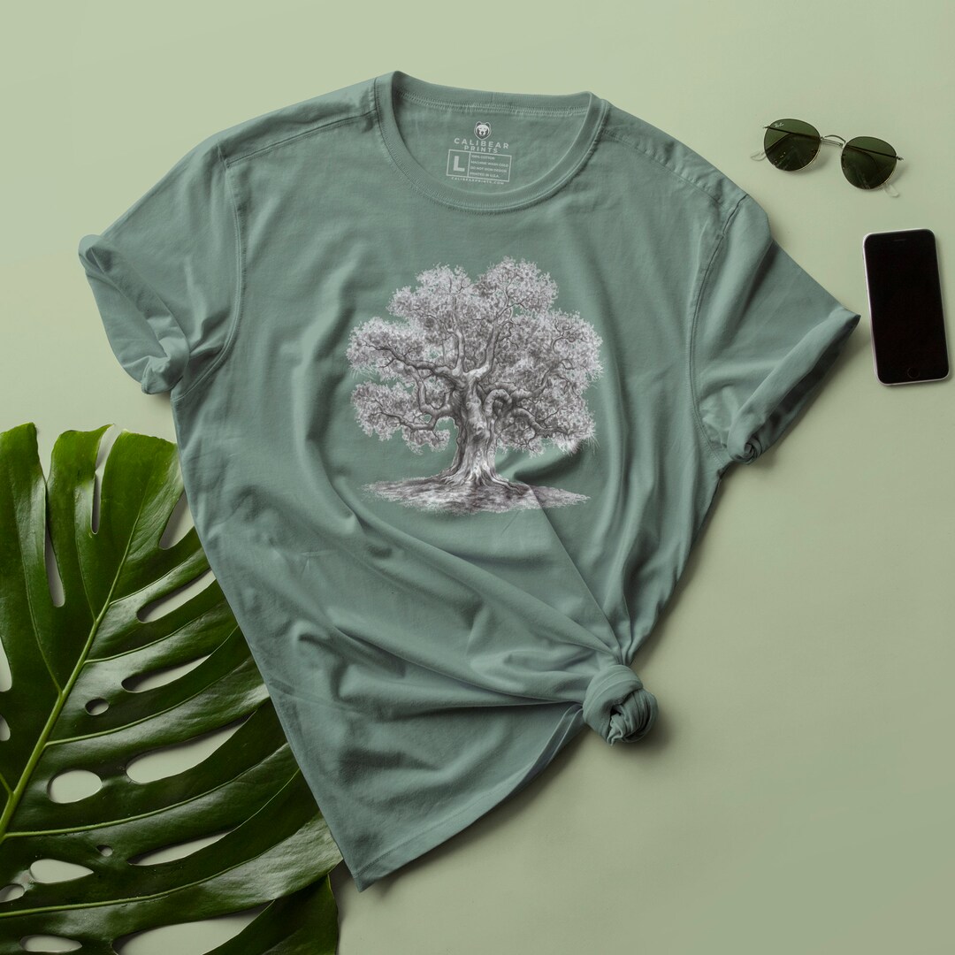 Oak Tree T-shirt, Sketch Silhouette Aesthetic, Minimal Design, Nature ...