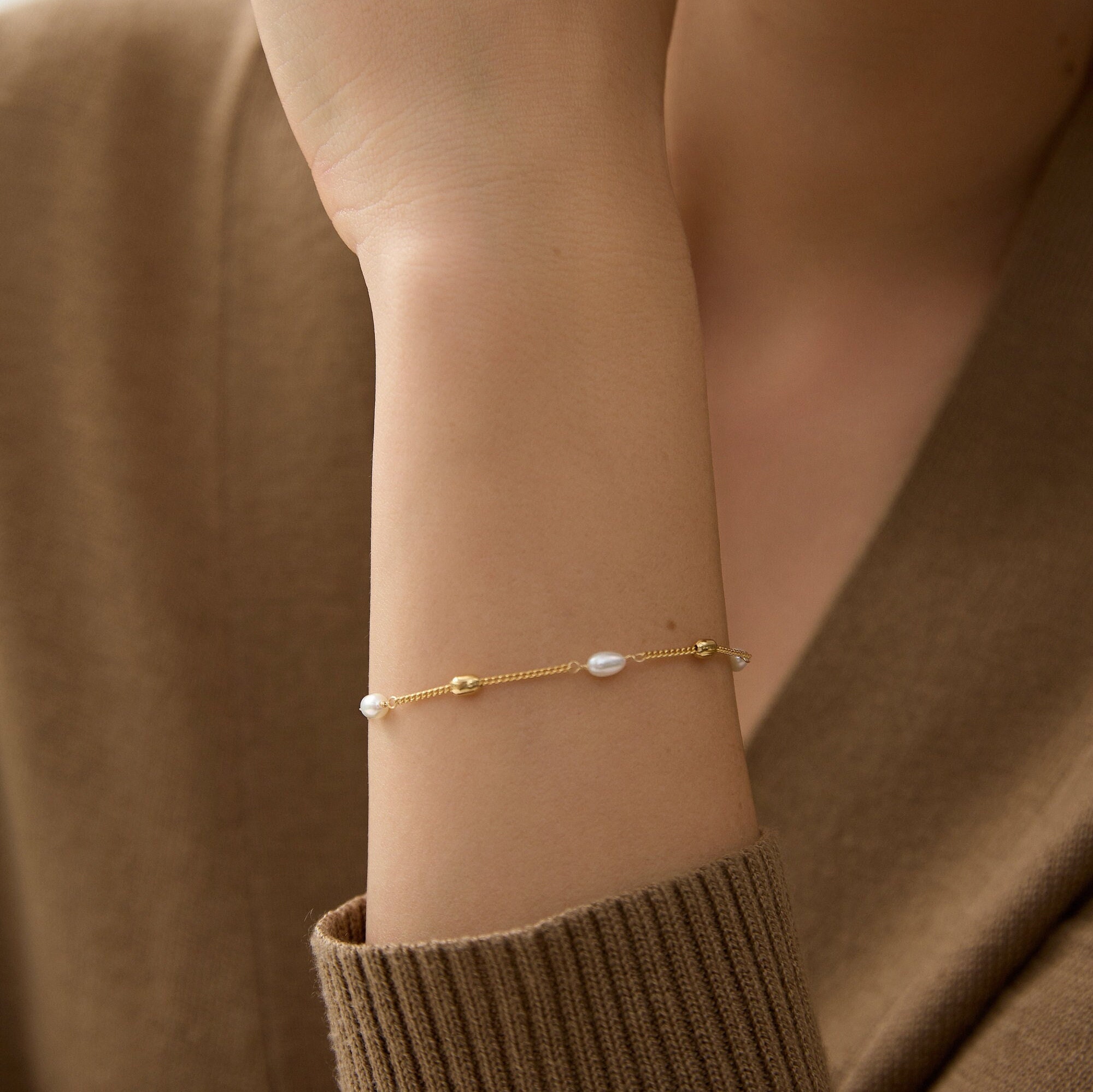 18k Gold Mini Pearl Bracelet Gold Pearl Jewellry - Etsy