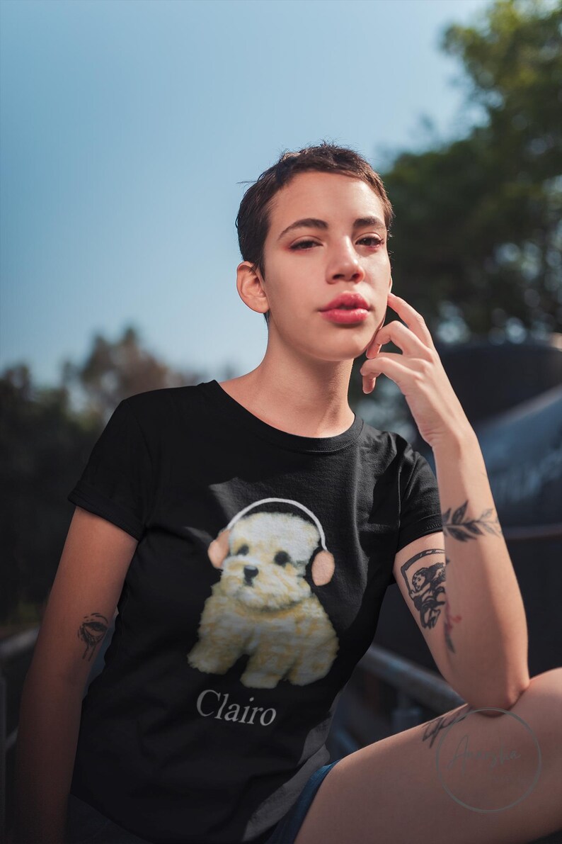 Clairo Dog Graphic Tee - Gildan 5000 T-shirt - Etsy