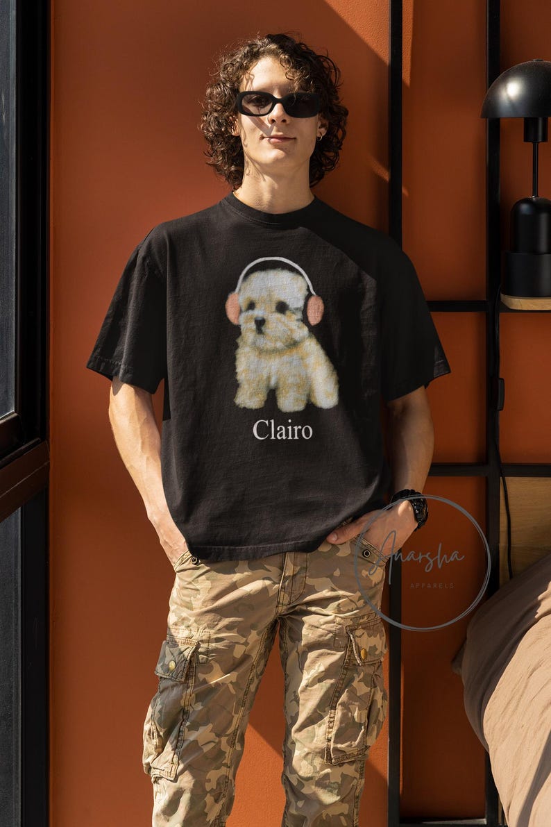Clairo Dog Graphic Tee - Gildan 5000 T-shirt - Etsy