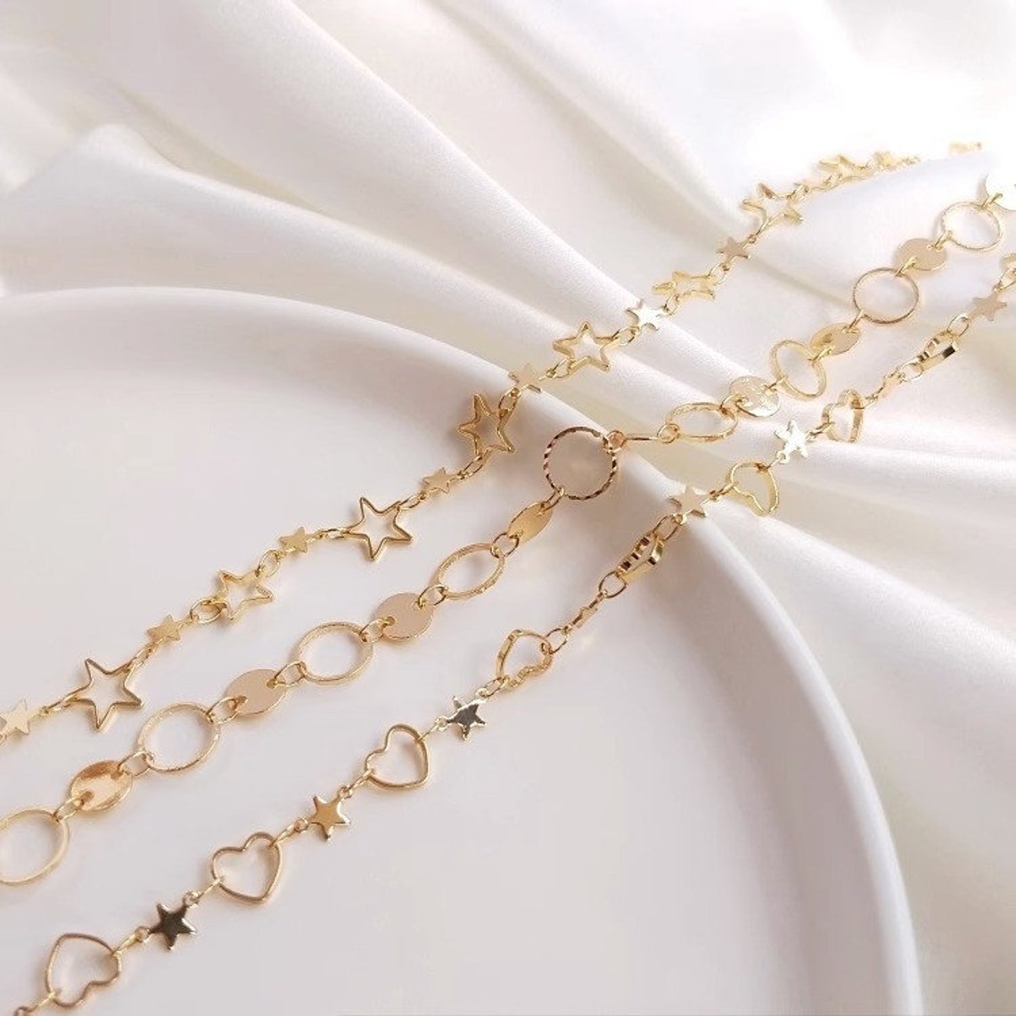 1M+,14K Gold, Handcrafted Chain, Pentagonal Star/heart Shaped/circular ...