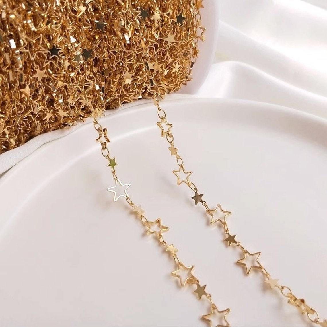 1M+,14K Gold, Handcrafted Chain, Pentagonal Star/heart Shaped/circular ...