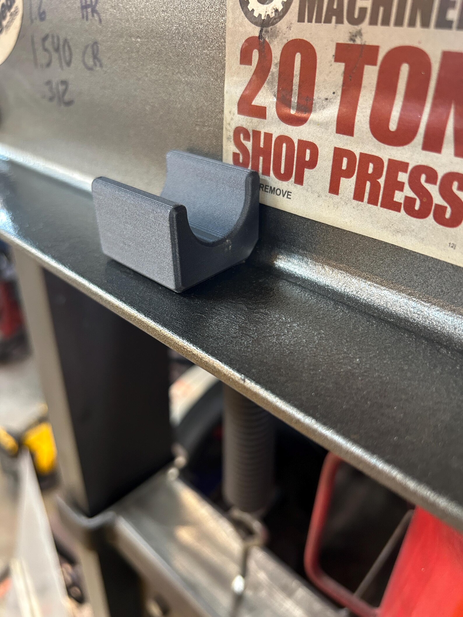 Shop Press Handle Storage Mounts - Etsy