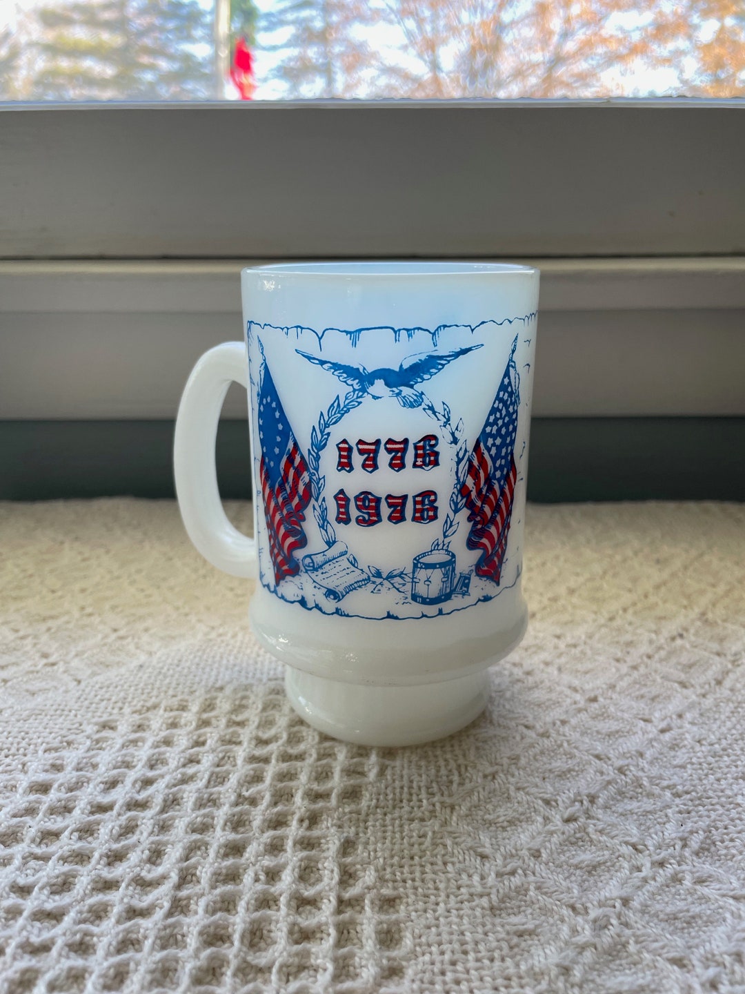 Vintage Bi-centennial 1776-1976 White Milk Glass Patriotic Pedestal ...