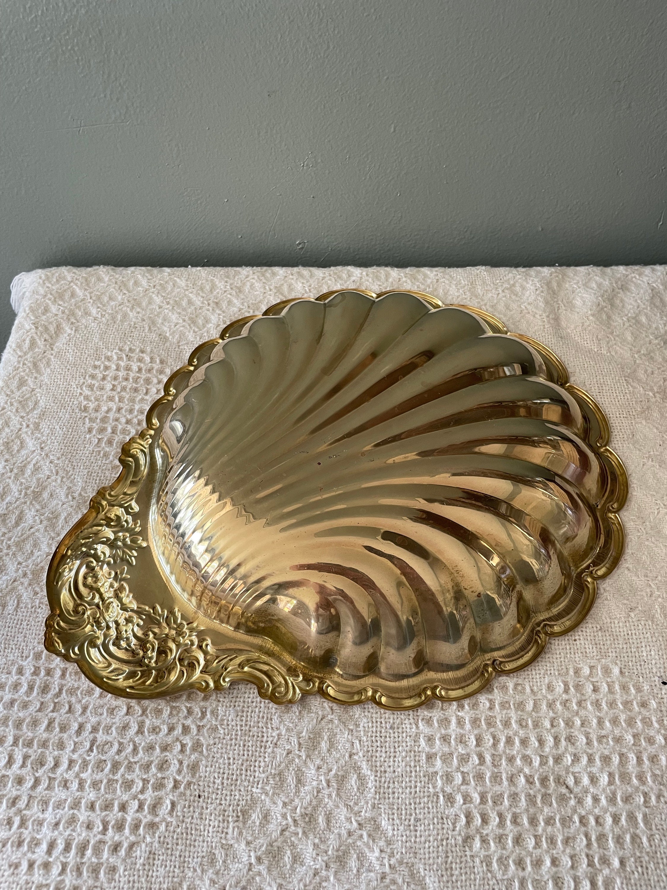 Large Vintage Brass Shell Bowl/dish - Etsy