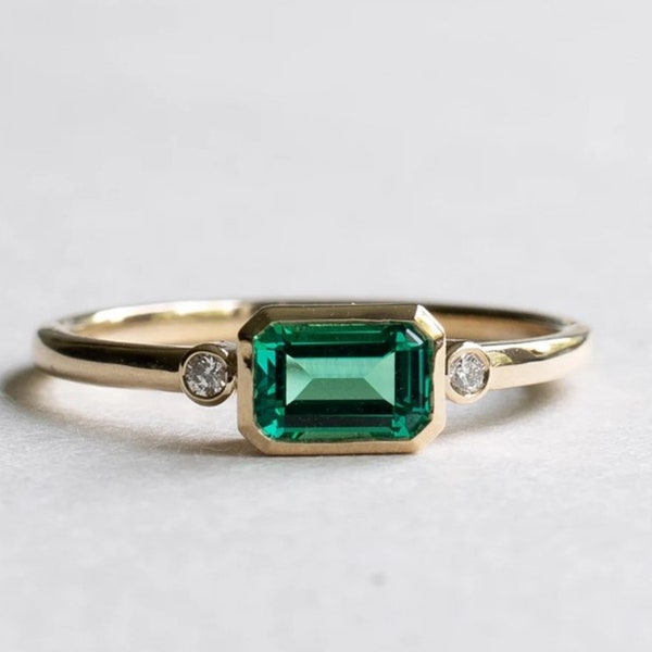 Emerald Cut Green Stone Ring - Etsy