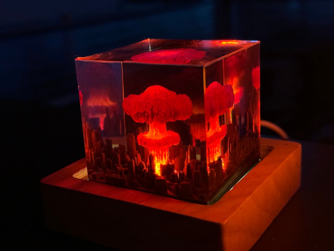 Explosion Nuclear Bomb Resin Lamp, Diorama Atomic Bomb Resin, 3D Resin ...