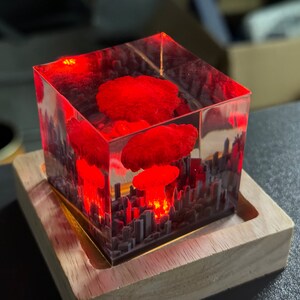 Explosion Nuclear Bomb Resin Lamp, Diorama Atomic Bomb Resin, 3D Resin ...