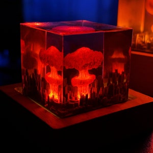 Explosion Nuclear Bomb Resin Lamp, Diorama Atomic Bomb Resin, 3D Resin ...