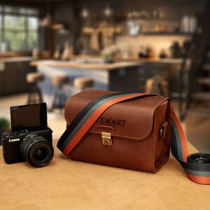 Brown Protect Camera Case With Soft Lining, Leather Camera Shoulder Bag ...