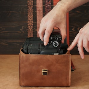Brown Camera Bag Engraved, Personalized Camera Work Bag for Men & Women ...