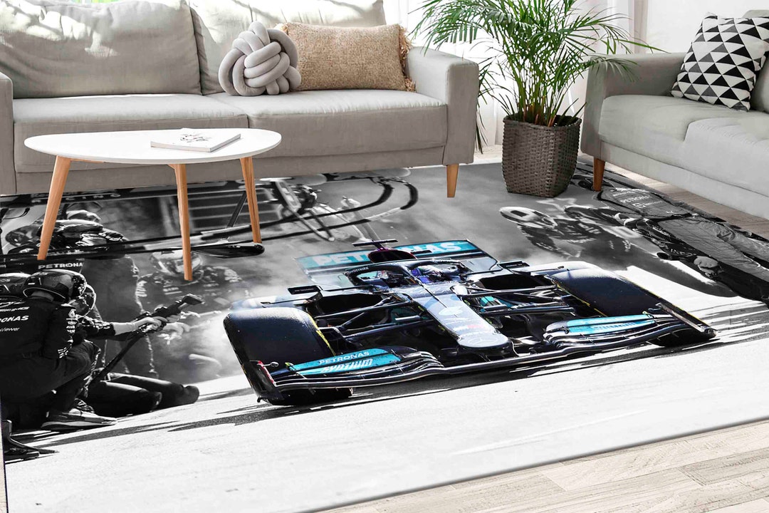 Lewis Hamilton in the Pits Rug, Mercedes Bolid Rug, Mercedes Petronas ...