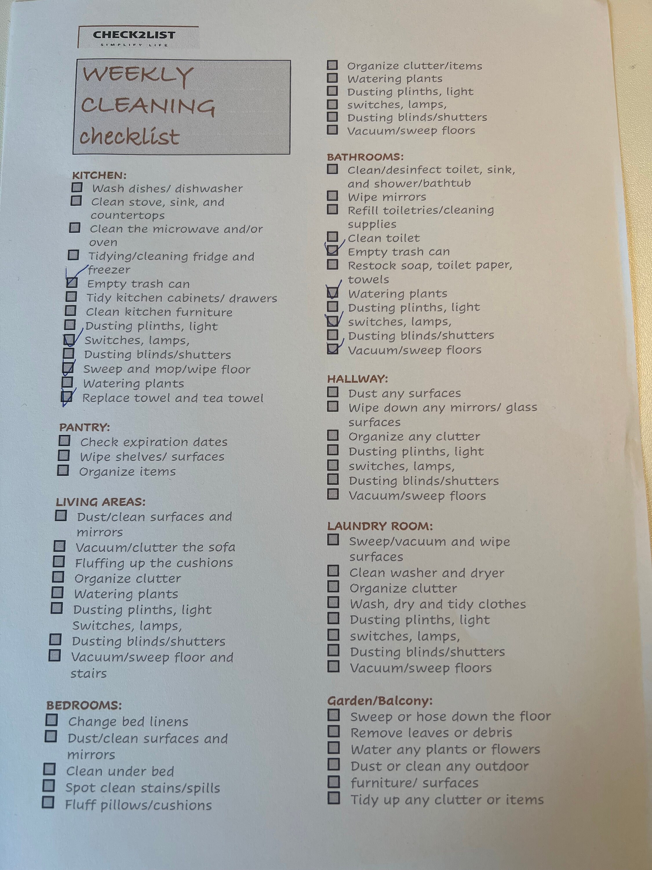 Printable Weekly Cleaning Checklist - Room-by-room House Cleaning ...