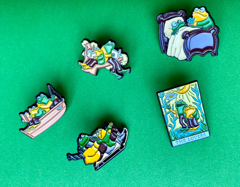 Froggy Friends Enamel Pins: Tarot Card Frog Lovers Duo - Etsy