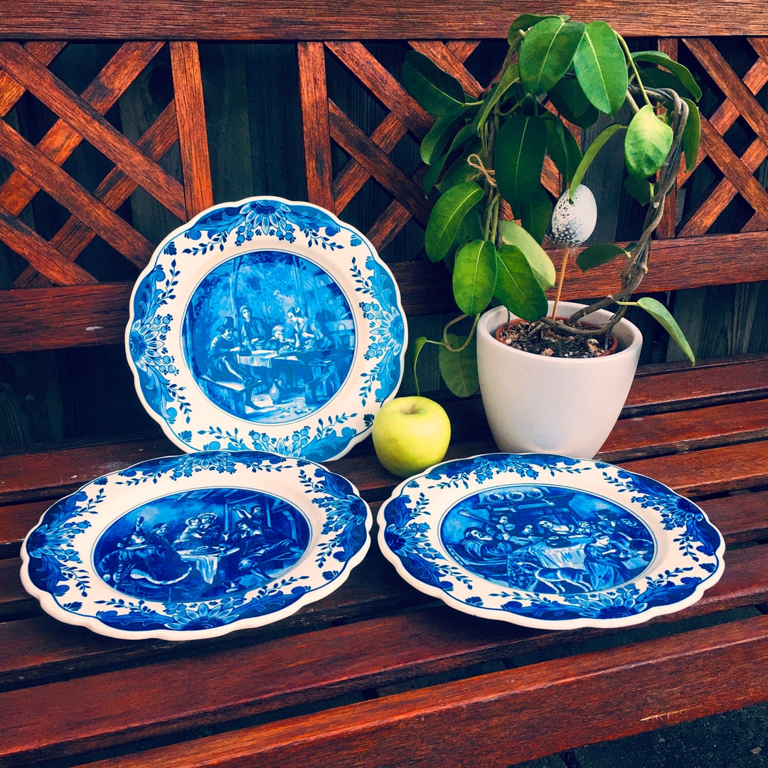 Vintage Delft Blue Regina Wall Plates Set of Three After Famous ...